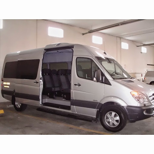 Gold Cross Limo | Explore Mahoning